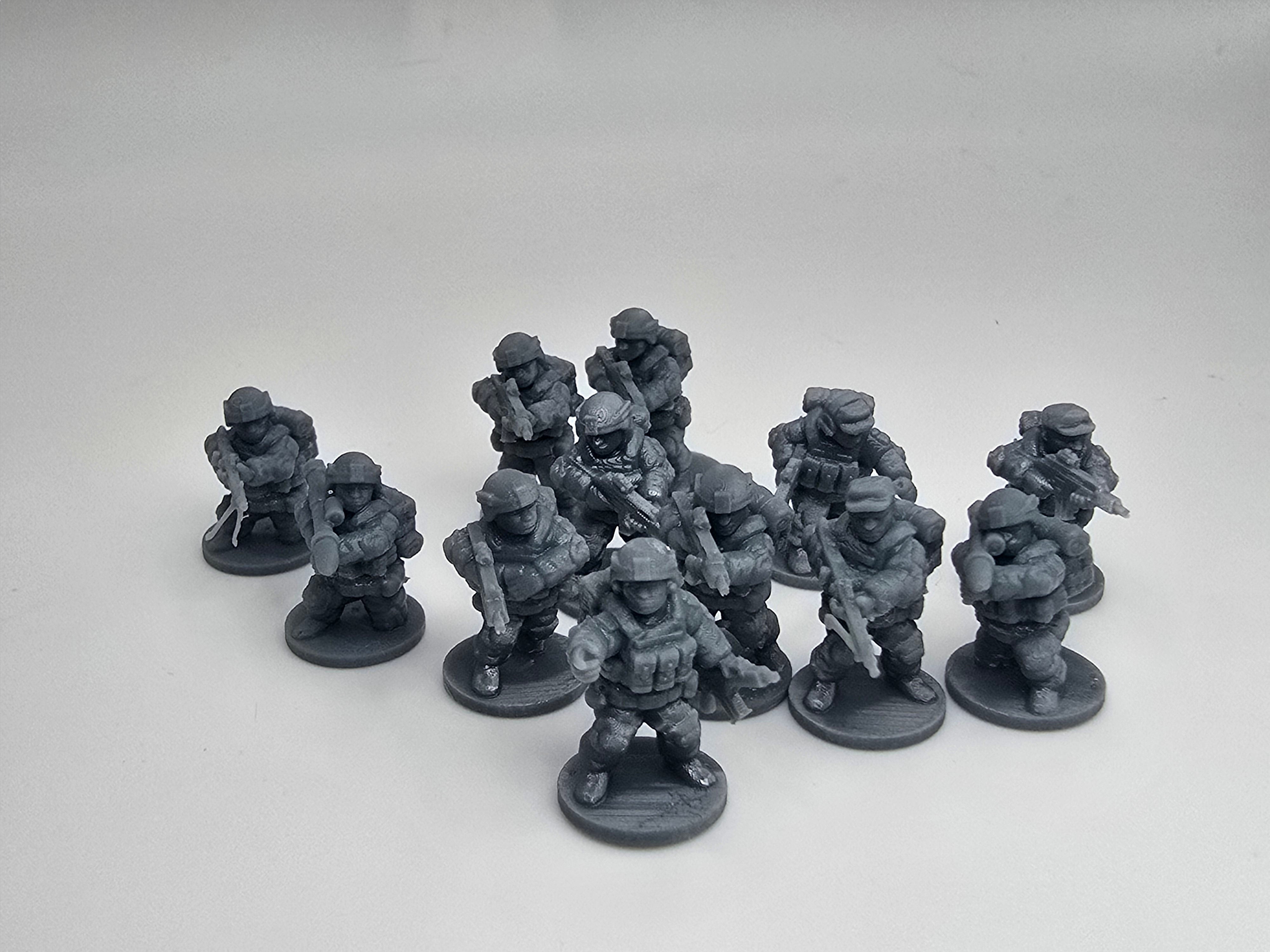 German Infantry Squad (+15mm scale) – 3D Miniature Vault